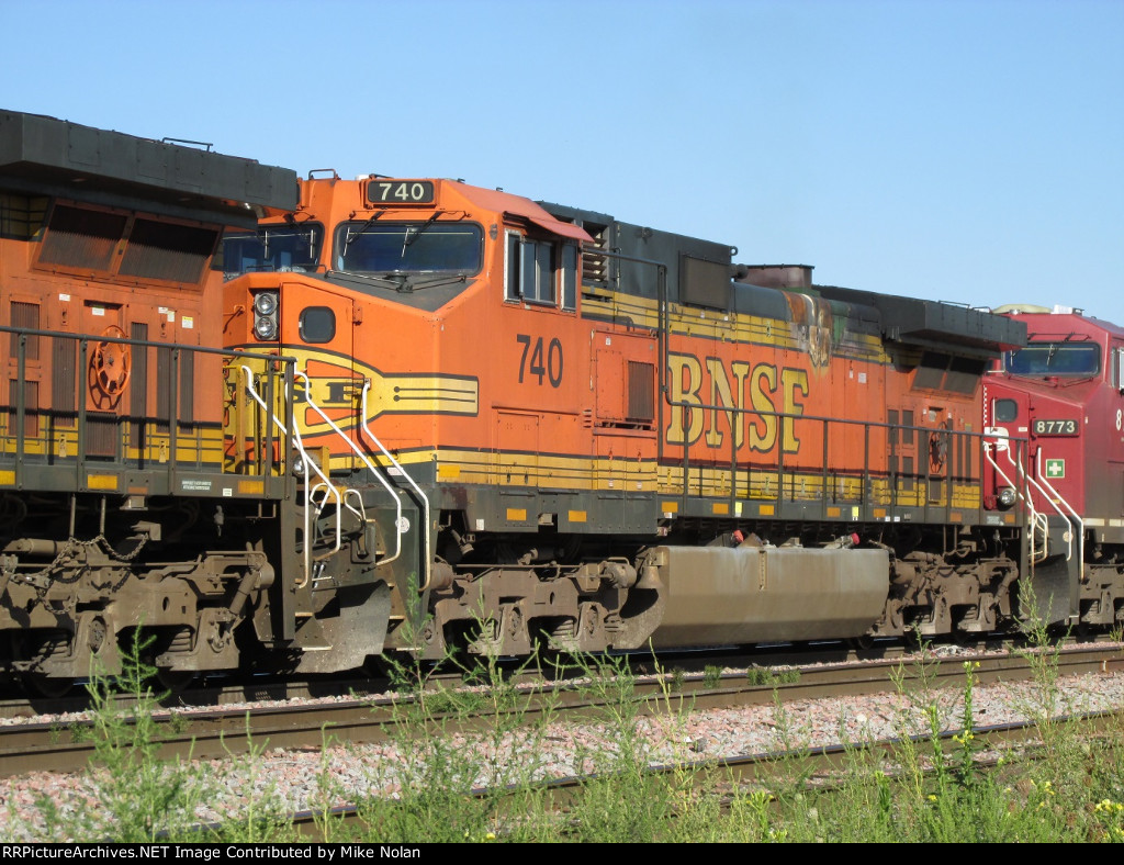 BNSF 740